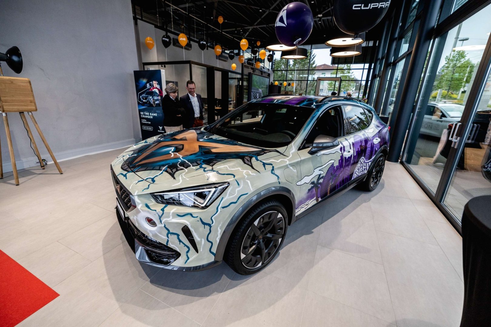 Customisation Graffiti d’une Cupra Formentor : Eazy One à l’Œuvre chez AMAG Fribourg - eazyone ...